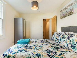 Lovely Period Cottage Sleeps 4 Resting in Torquay (Scotland, Edinburgh, Grierson Villas), otel  Torquay'den