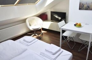 The Republic Apartments (Truhlářská No:1102/17, Prague), otel  Prag'dan