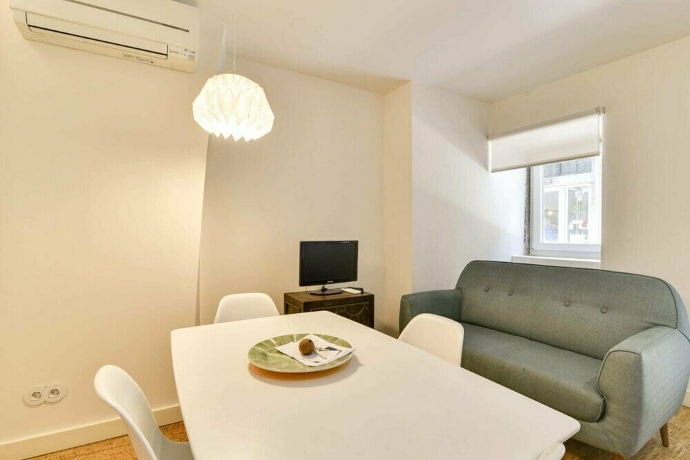 Otel New Apartment With Easy Access in Traditional Area of Lisbon, Lizbon, foto