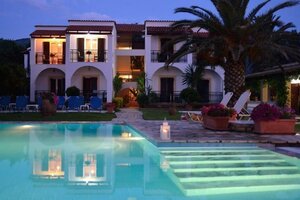 Filorian Hotel Apartments (Ionian Islands, Anaharavi), otel  İyonya Adaları'ndan
