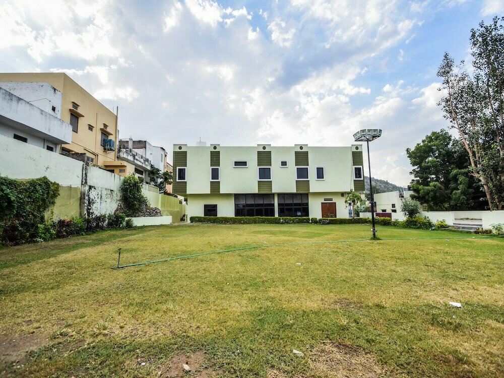 Otel Oyo 23381 Hotel Sagar Ratna, Udajpur, foto