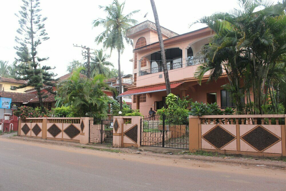 Otel Oyo 6236 Home Studio Near Sinquerim Beach, Goa, foto