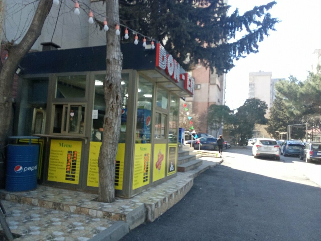 Fast food Don-er, Bakü, foto