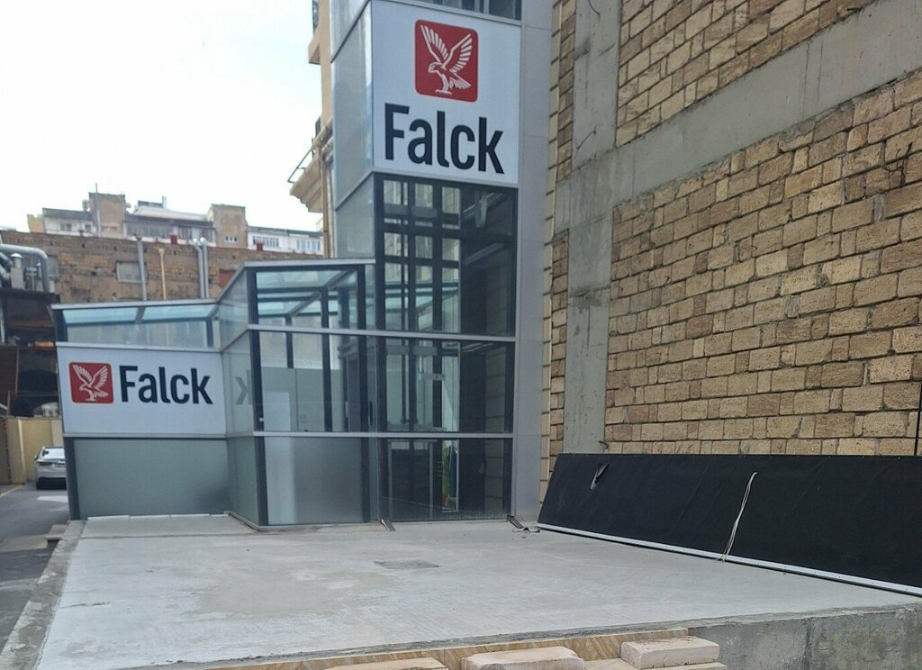 Tıp merkezleri ve klinikler Falck Klinikası, Bakü, foto