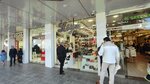 Roya (Sarajevo Street No:8B), giyim mağazası  Bakü'den