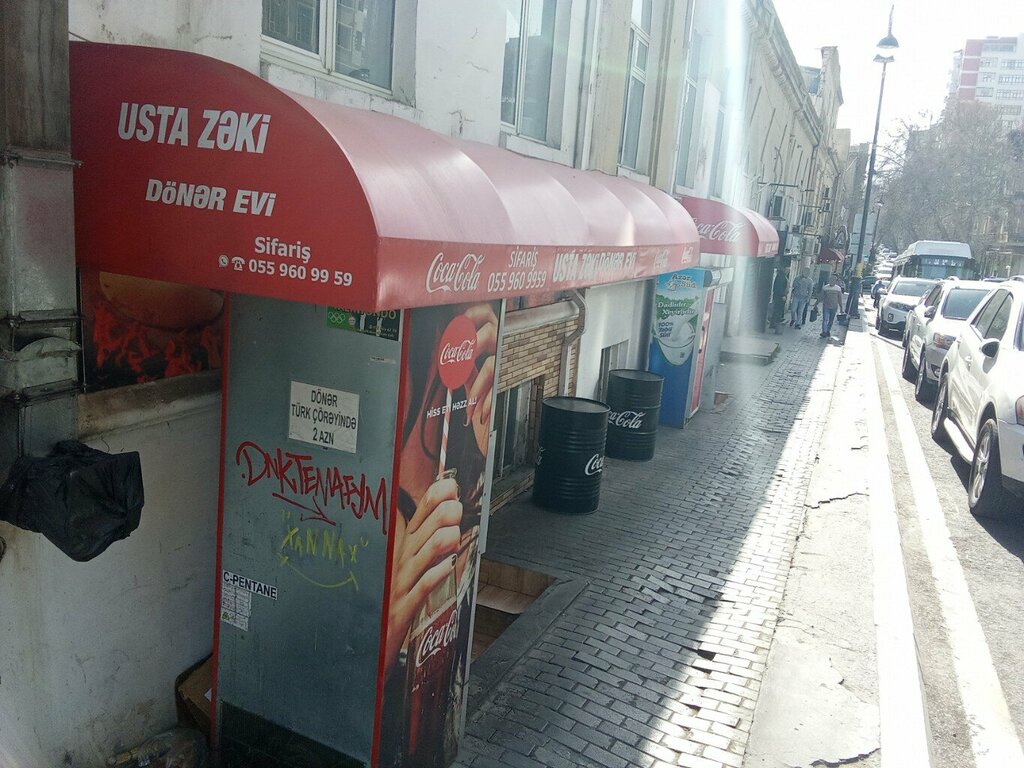 Fast food Usta Zəki, Bakü, foto