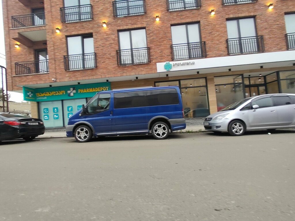 Tıp merkezleri ve klinikler Evex, Tiflis, foto