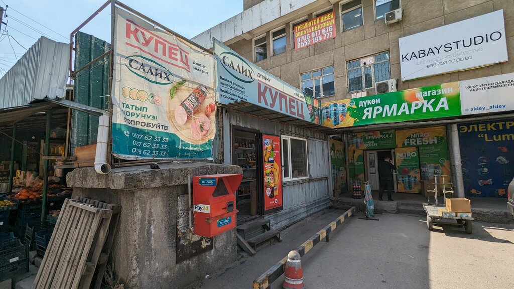 Gıda pazarı Orto-Sai bazaar, Bişkek, foto