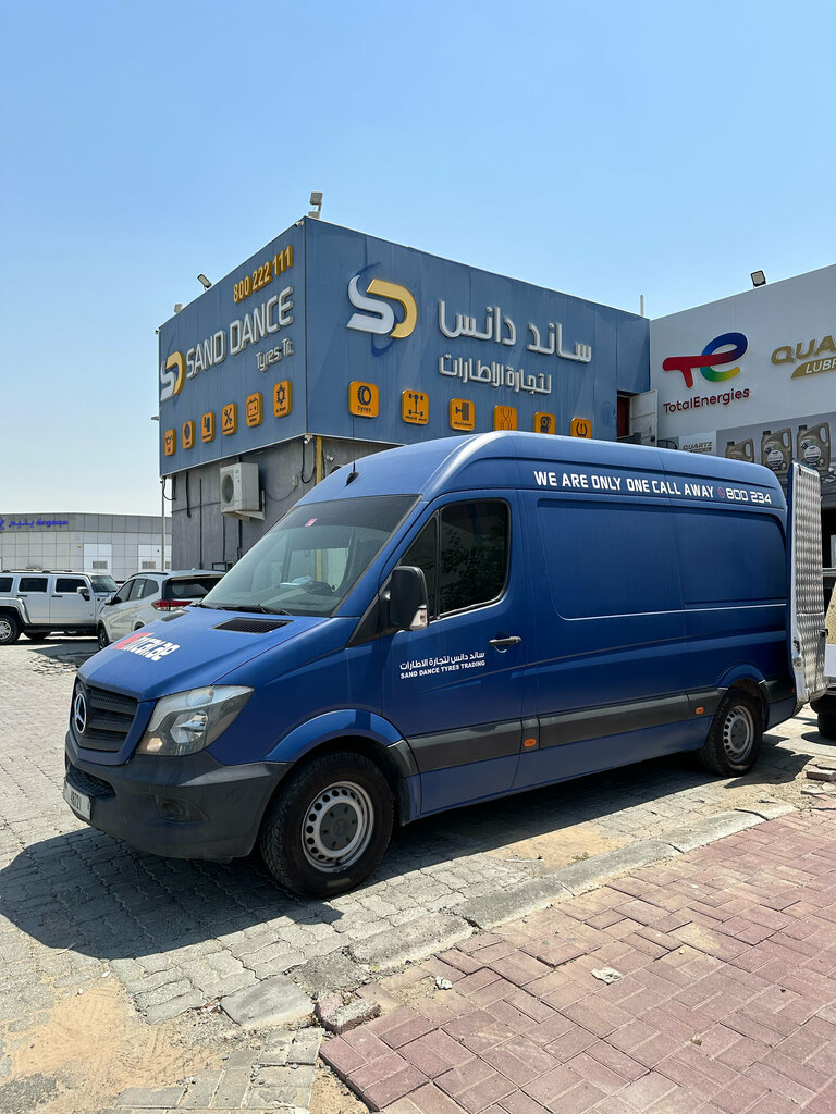 Yönetim ofisi Sand Dance Tyres Trading, Dubai, foto