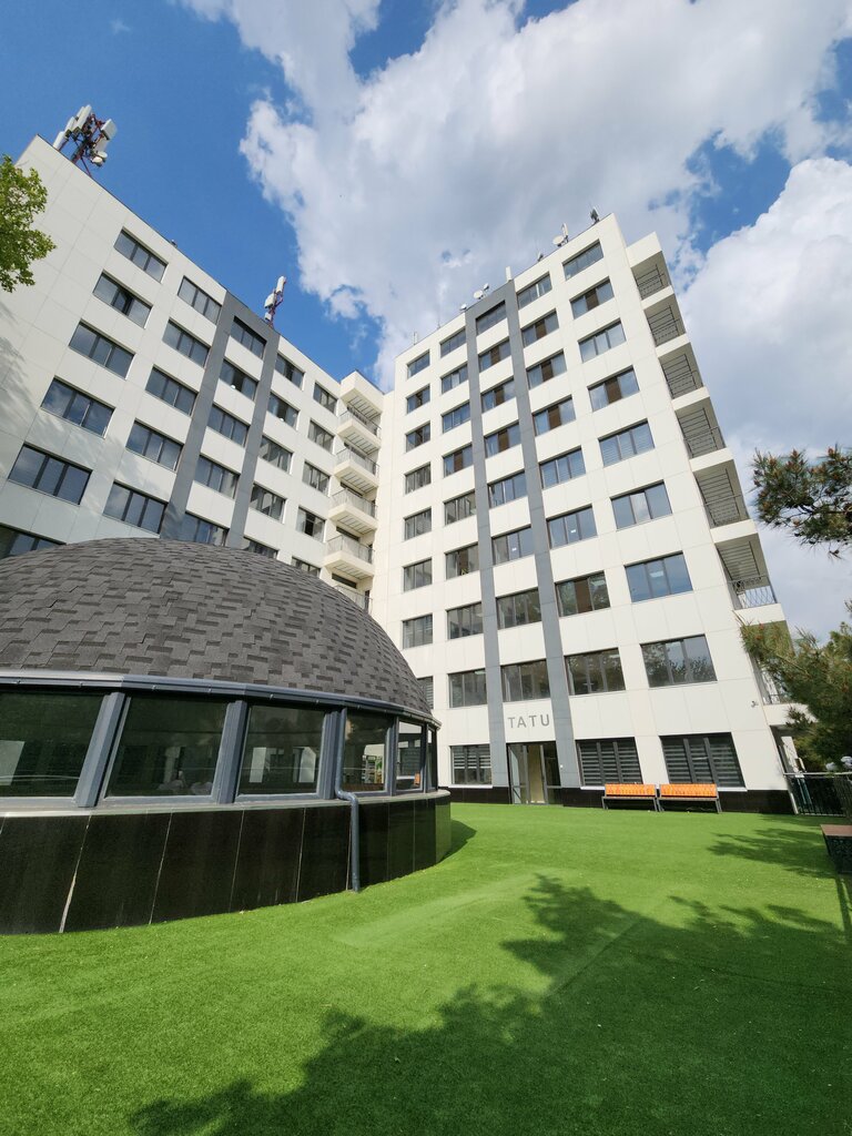 Üniversiteler Al-Khwarizmi Tashkent University of Information Technologies, Block F, Taşkent, foto