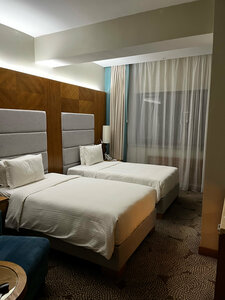 DoubleTree by Hilton Almaty (Khalel Dosmuhamedov kóshesi No:115), otel  Almatı'dan