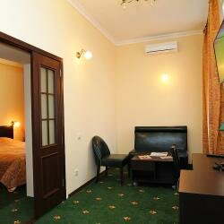 Katyusha (Kibalchicha Street No:9), otel  Moskova'dan