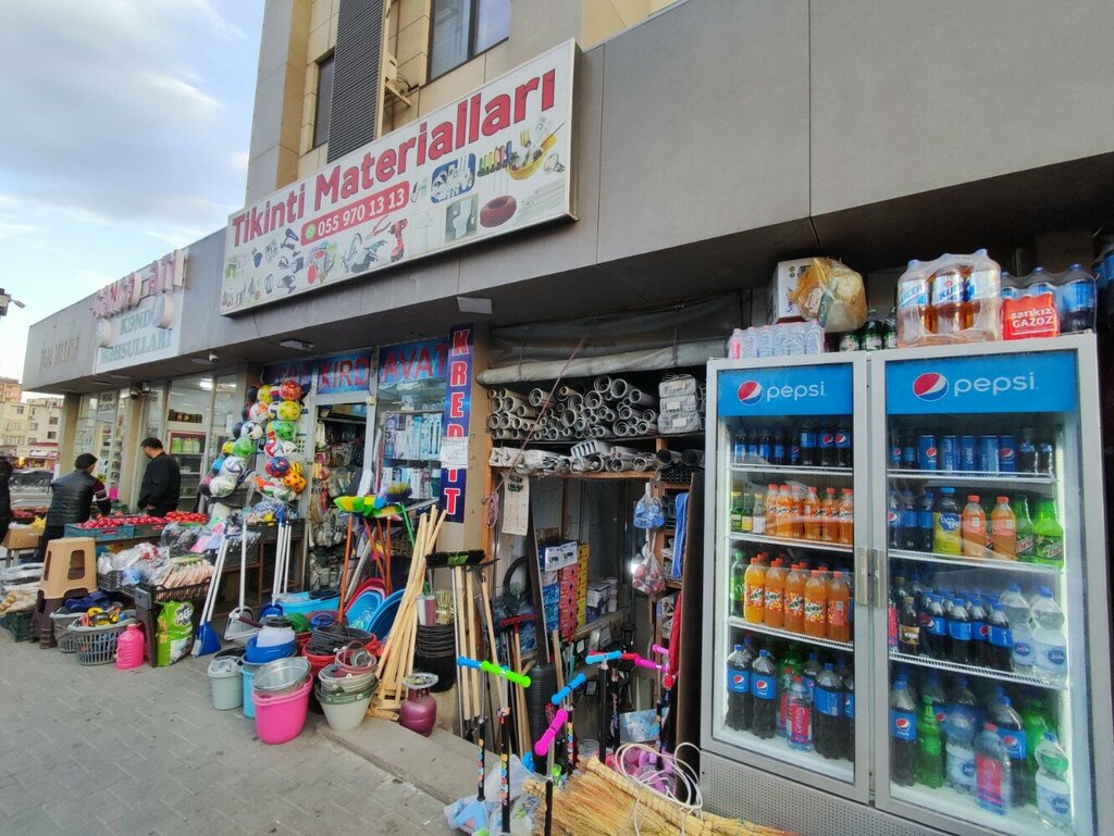 Yapı mağazası Tikinti Materialları, Bakü, foto