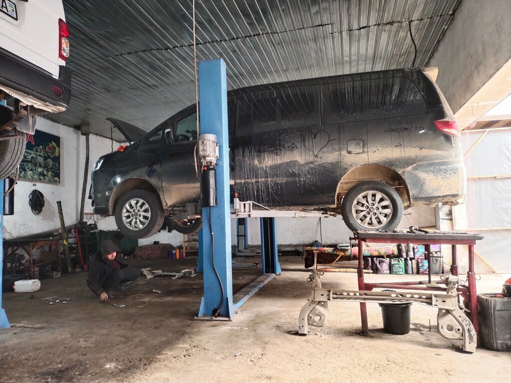 Otomobil servisi Pobeda, Ürgenç, foto