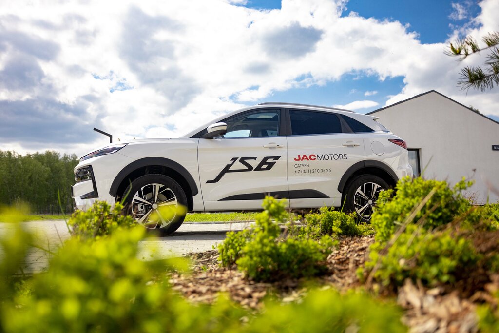 Otomobil satış galerileri Jac, oficial dealer Saturn, Çeliabinsk, foto