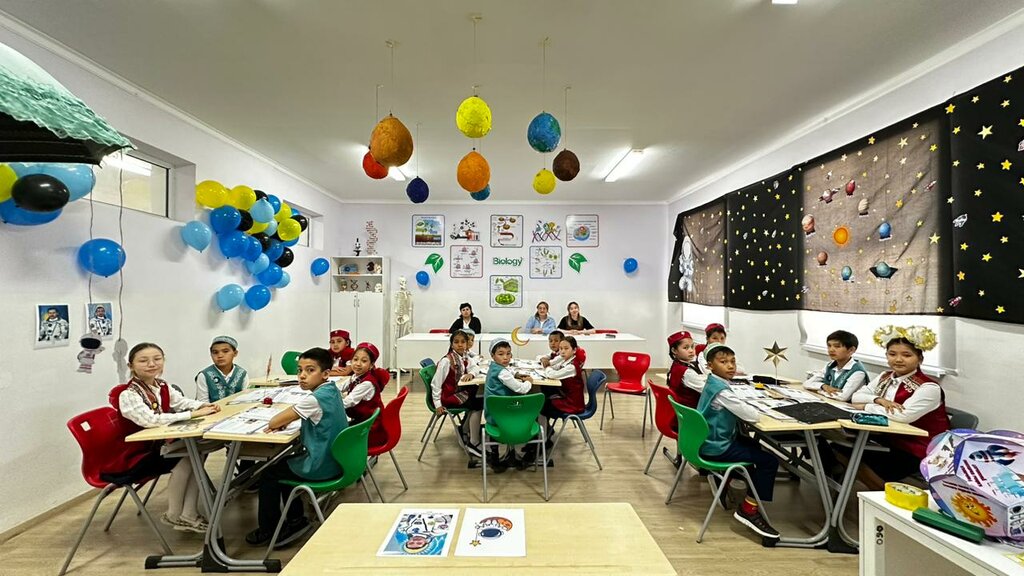 Özel okul Zerek Intellectual School, Türkistan, foto