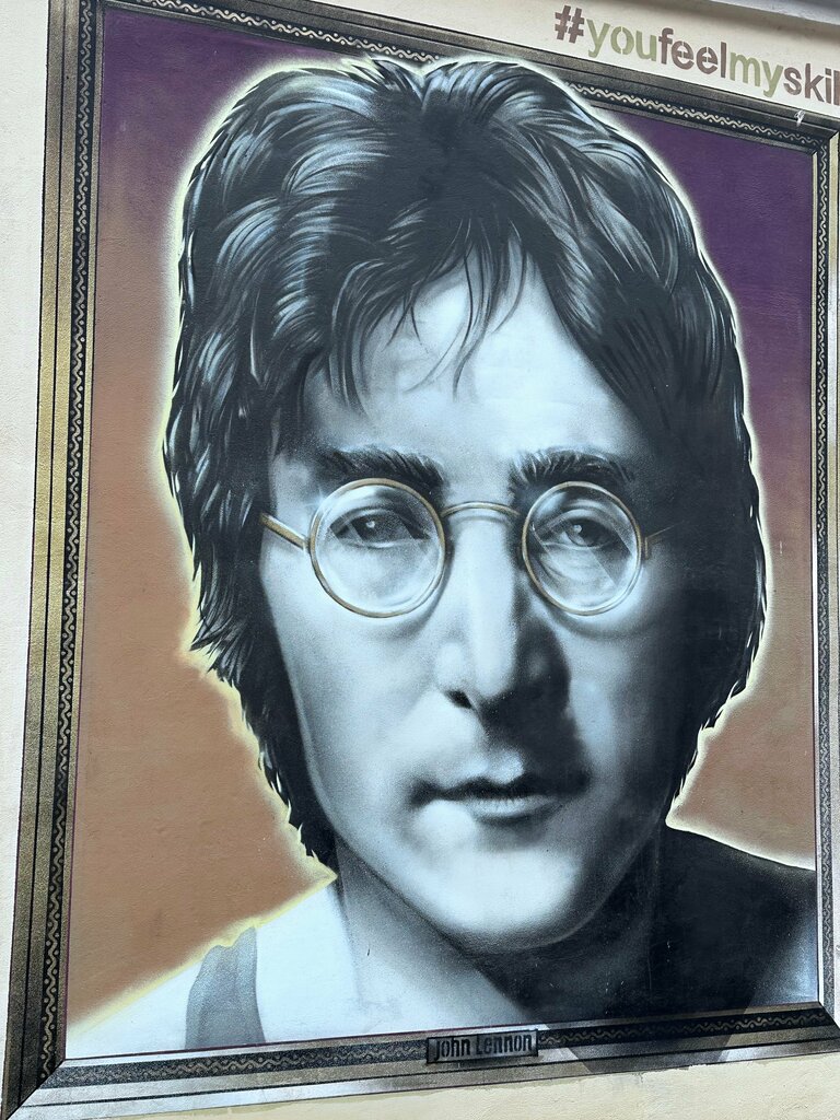 Sokak sanatı Джон Леннон, Vitebsk, foto