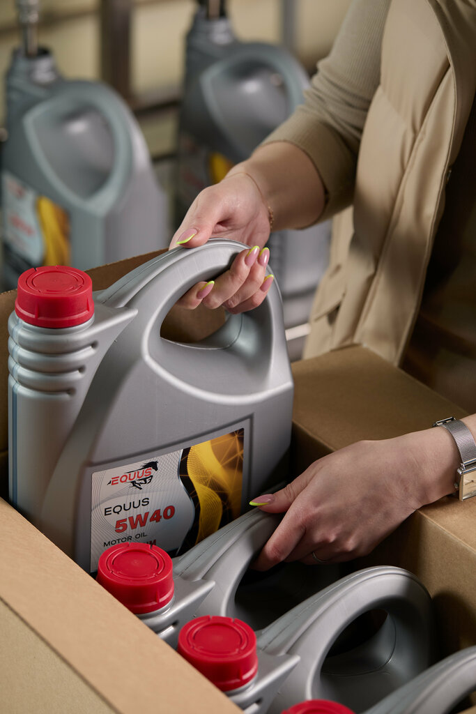 Motor yağları Дзр-хим, Dzerjinsk, foto