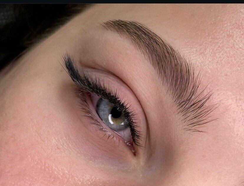 Kaş ve kirpik salonu Liza. Pro. Resni, Krasnodar, foto