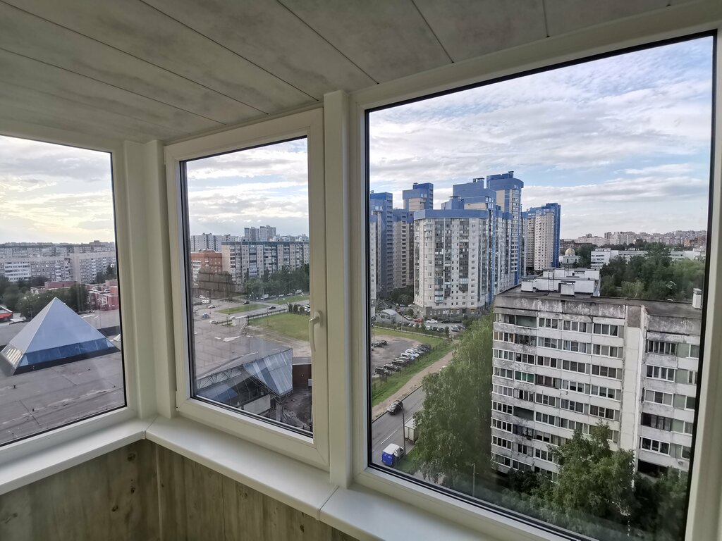 Cam balkon hizmetleri Studiaokna, Saint‑Petersburg, foto