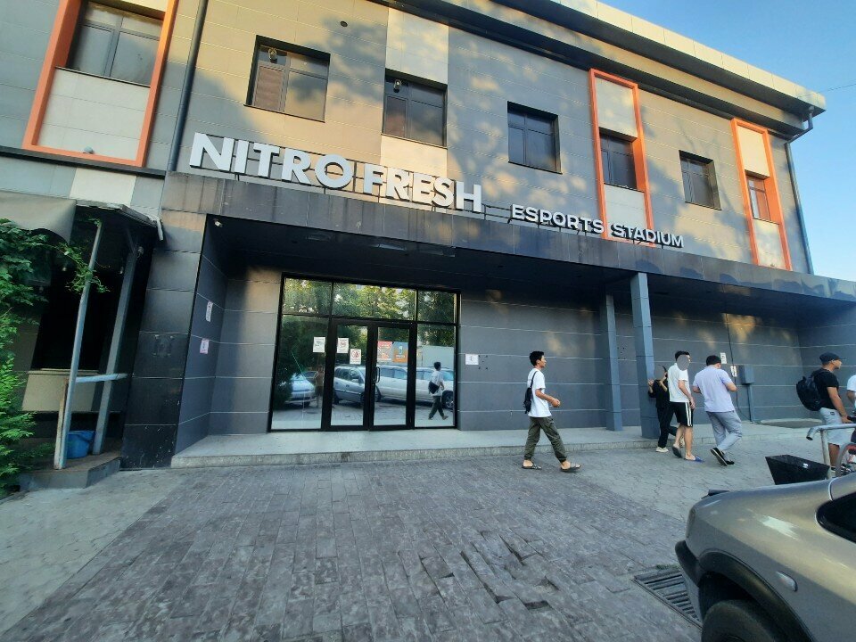 Oyun salonları Hydra cybersport stadium, Bişkek, foto