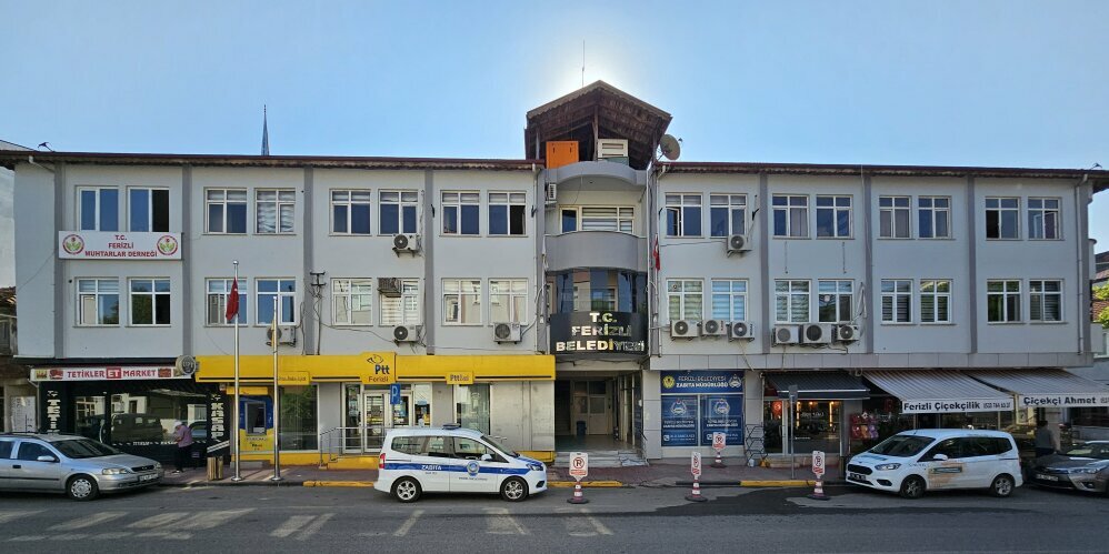 Belediyeler, devlet daireleri Ferizli Belediyesi, Ferizli, foto