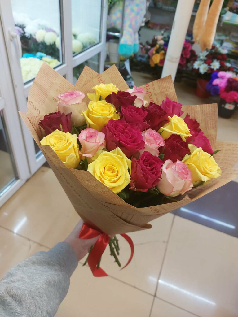 Çiçekçiler Цветы и игрушки, Strunino, foto