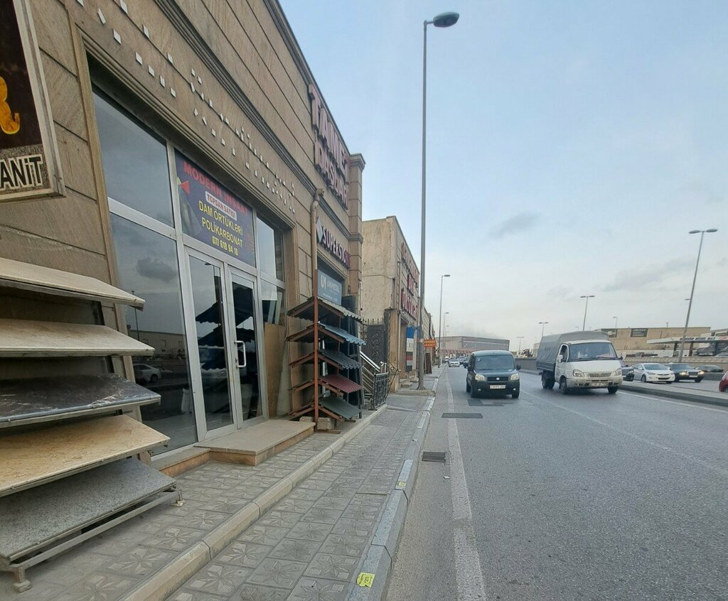 Çatı ve çatı materyalleri Modern Inşaat, Bakü, foto