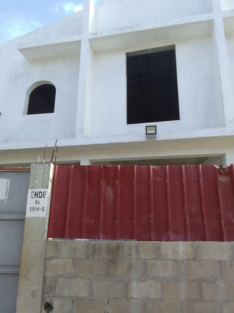 Protestan kilisesi Igreja Metódista Rita Weba, Loanda, foto