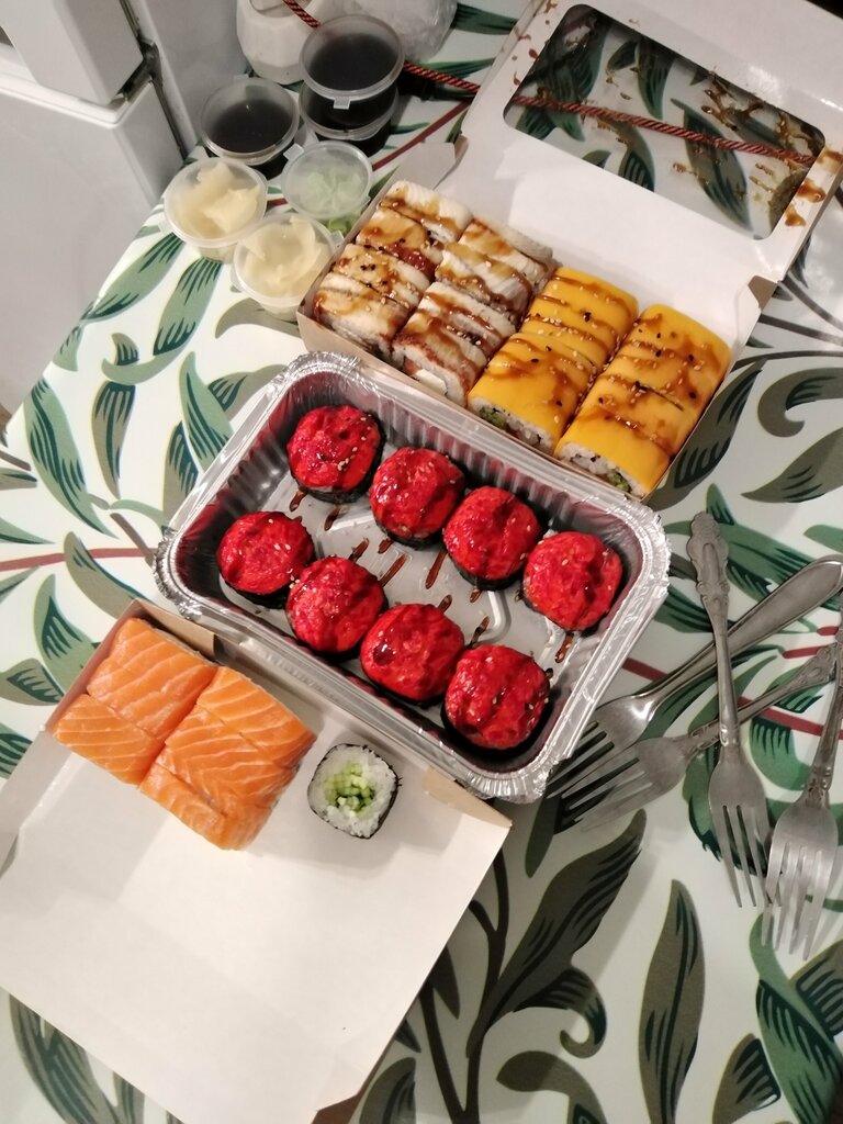 Suşi restoranı Суши Yan, Saint‑Petersburg, foto