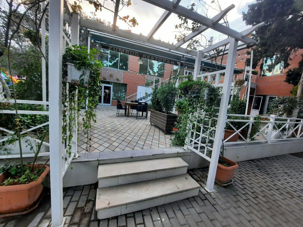Restoran Restaurant Zumrud, Sumgayıt, foto