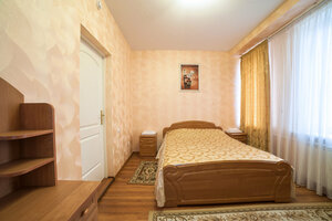 Yubileynaya (Oktyabrskaya ulitsa No:110, Tikhoretsk), otel  Tihoretsk'ten