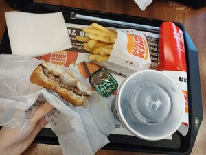 Burger King (Revolution Avenue No:56), fast food  Voronej'den
