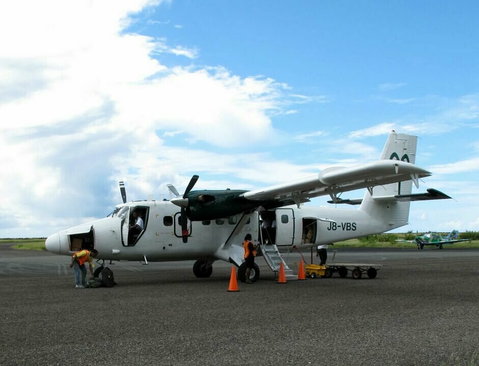 Havaalanları J. F. Mitchell Airport, Dünya, foto