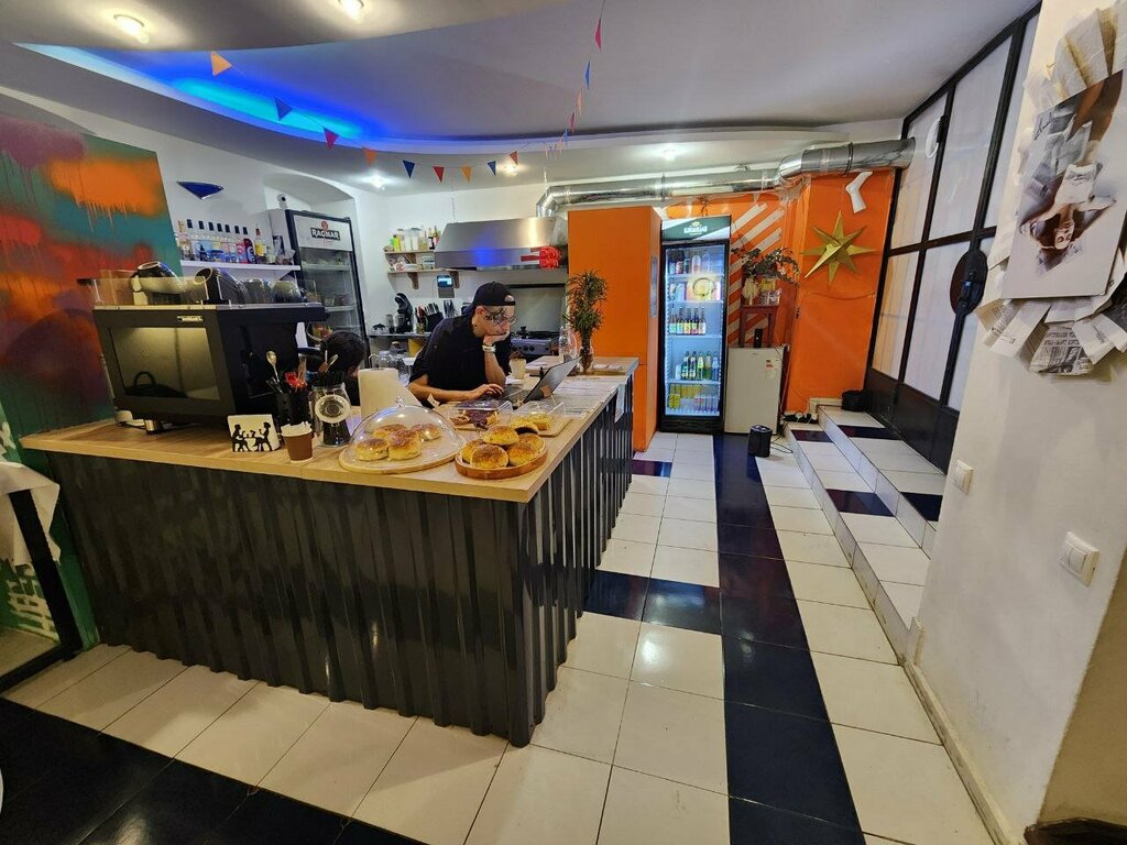 Kafe Release, Tiflis, foto