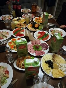 Смак (ulitsa Banykina No:1В, Zainsk), kafe  Zainsk'ten (Zey'den)