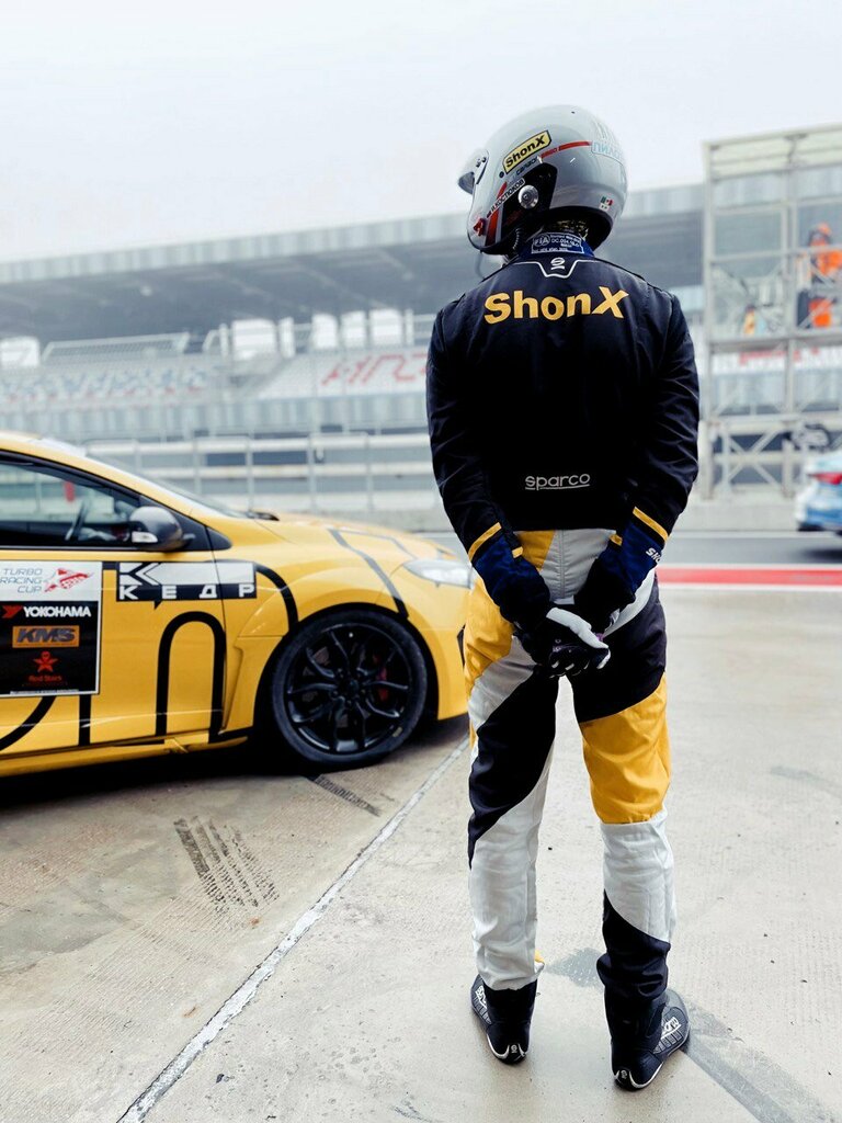 Oto kiralama Shonx racing, Saint‑Petersburg, foto