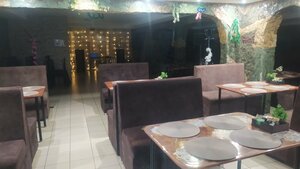 Томь (Dorozhnaya ulitsa No:42Б, selo Borovkovo), kafe