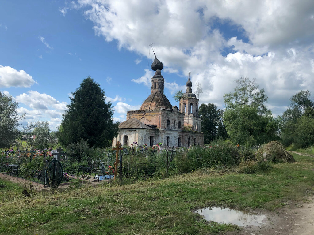 Ortodoks kiliseleri Tserkov Spasa Nerukotvornogo Obraza V Arkhangelskom V Ramentse, Yaroslavskaya oblastı, foto