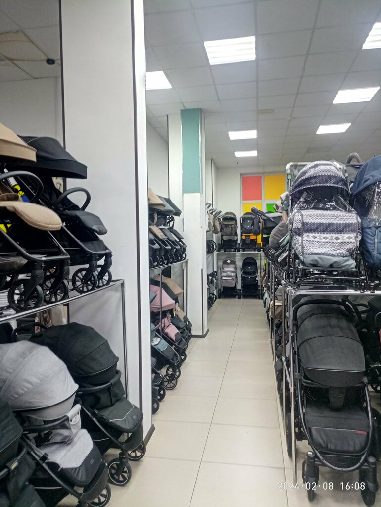 Çocuk arabası Малышок, Nijnevartovsk, foto