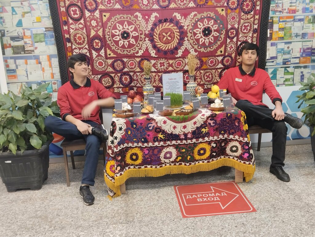 Süpermarket Ёвар, Duşanbe, foto