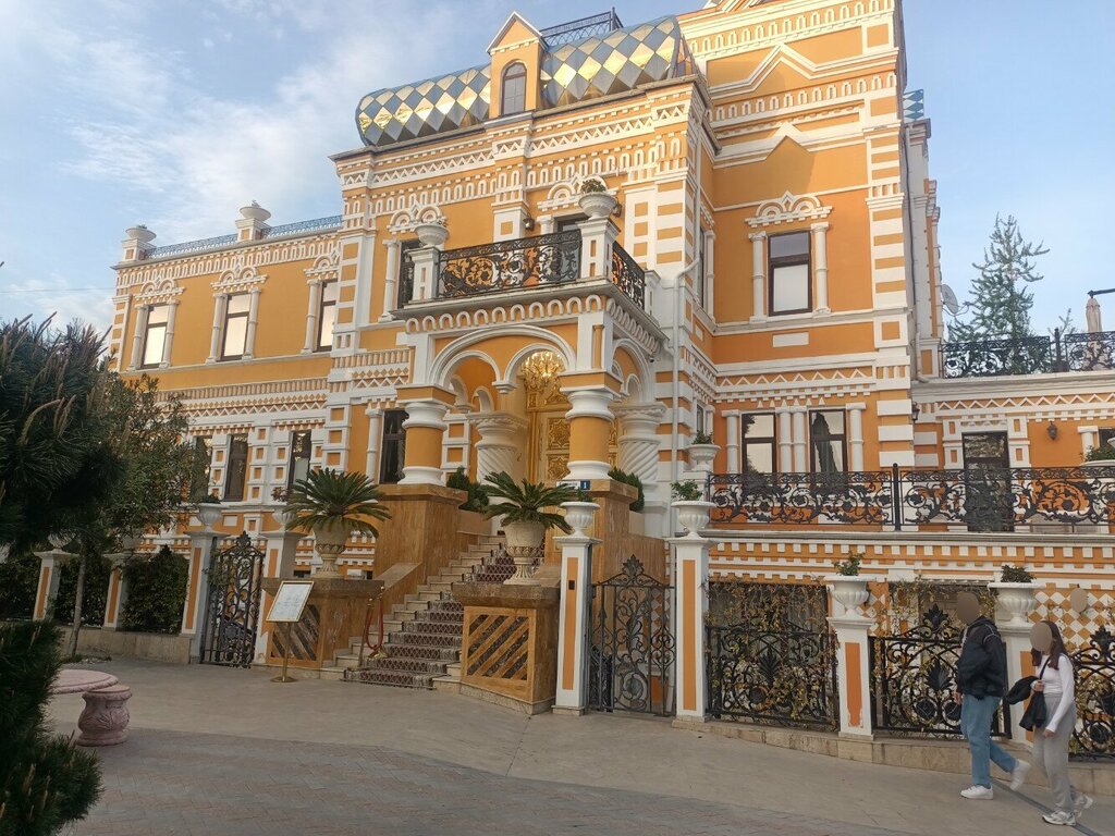Restoran Хлудов ресторан, Soçi, foto