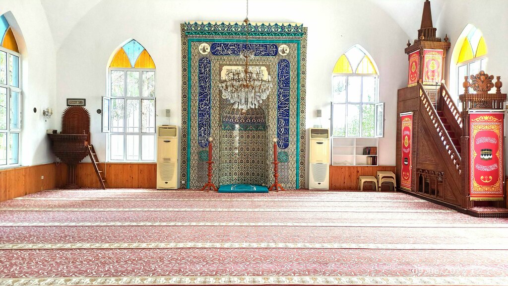 Cami İçmeler İstasyon Camii, İstanbul, foto