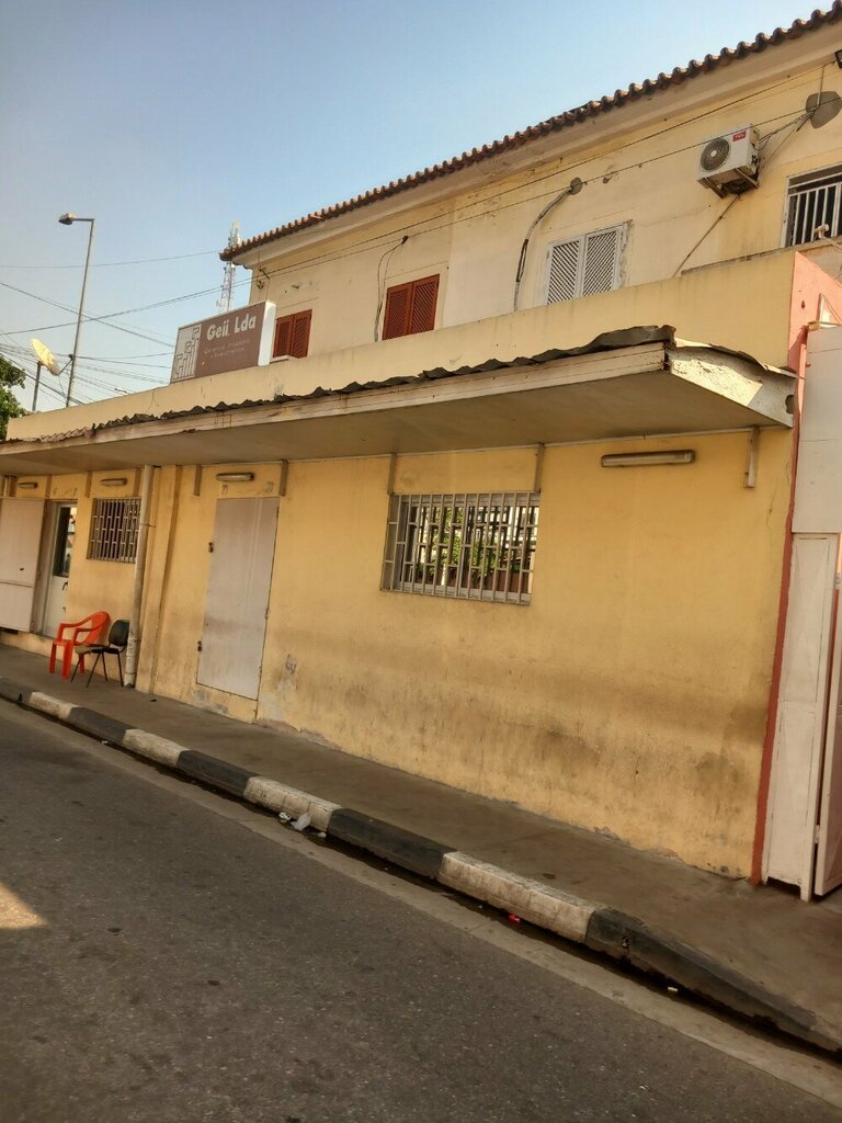 Emlak ofisi Geii, Loanda, foto