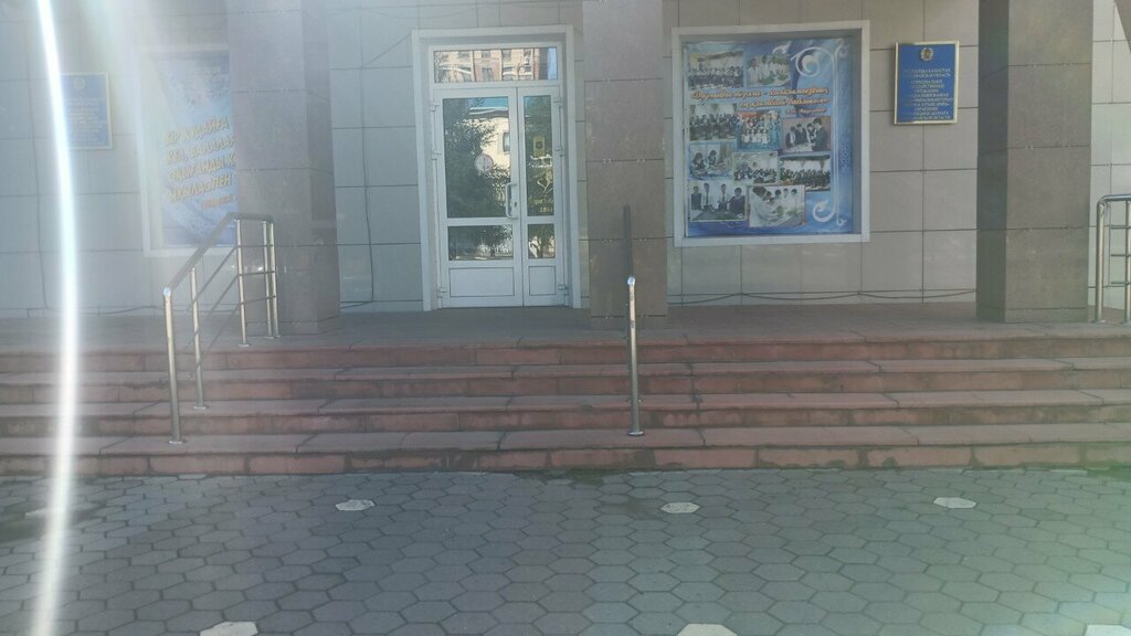 Yatılı okul Specialized boarding school named after i. Altynsarin, Kostanay, foto