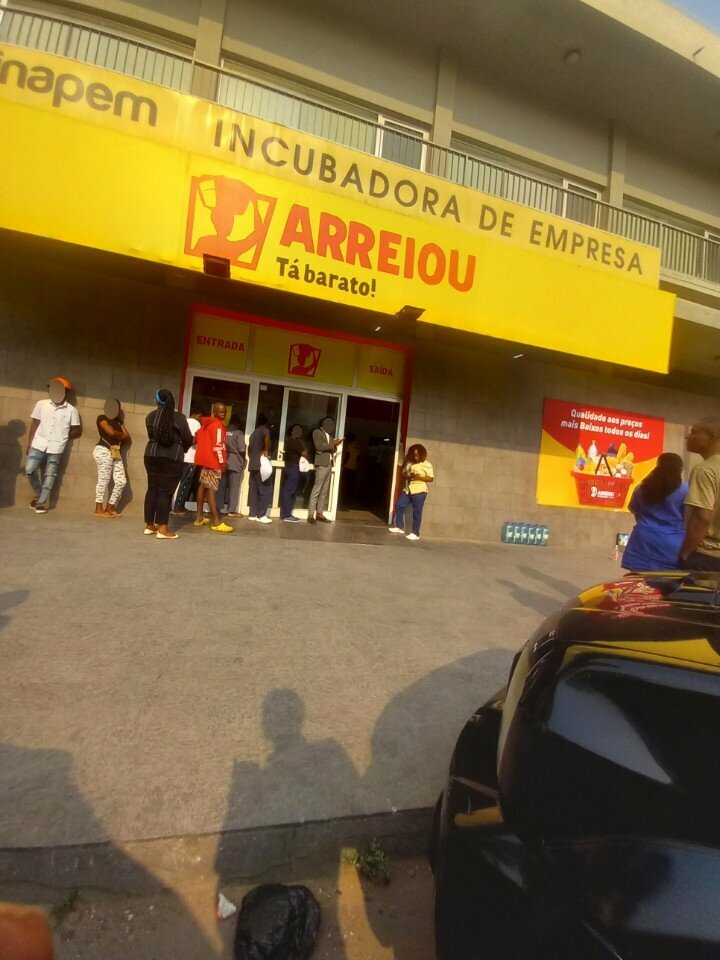 Süpermarket Arreiou Marginal, Loanda, foto
