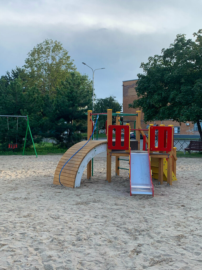 Oyun alanı Playground, Pskov, foto