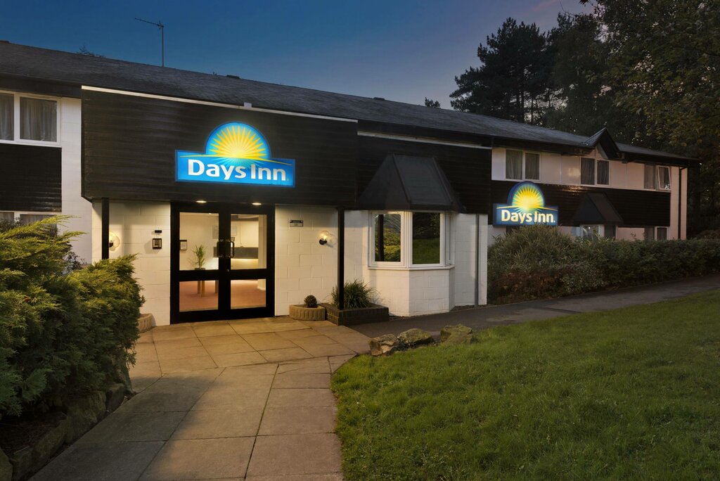 Otel Days Inn by Wyndham Fleet M3, İngiltere, foto