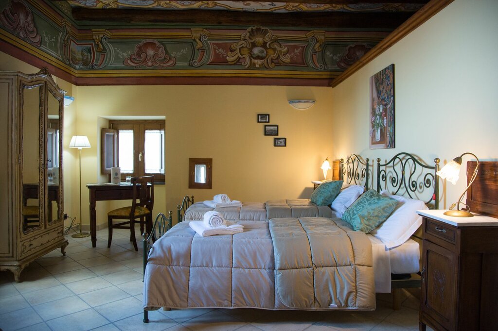 Otel Palazzo Lauritano - Historic Rooms, Campania, foto