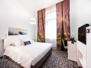 Ambassador Hotel (Hesse, Frankfurt, Moselstraße), otel  Frankfurt am Main'den